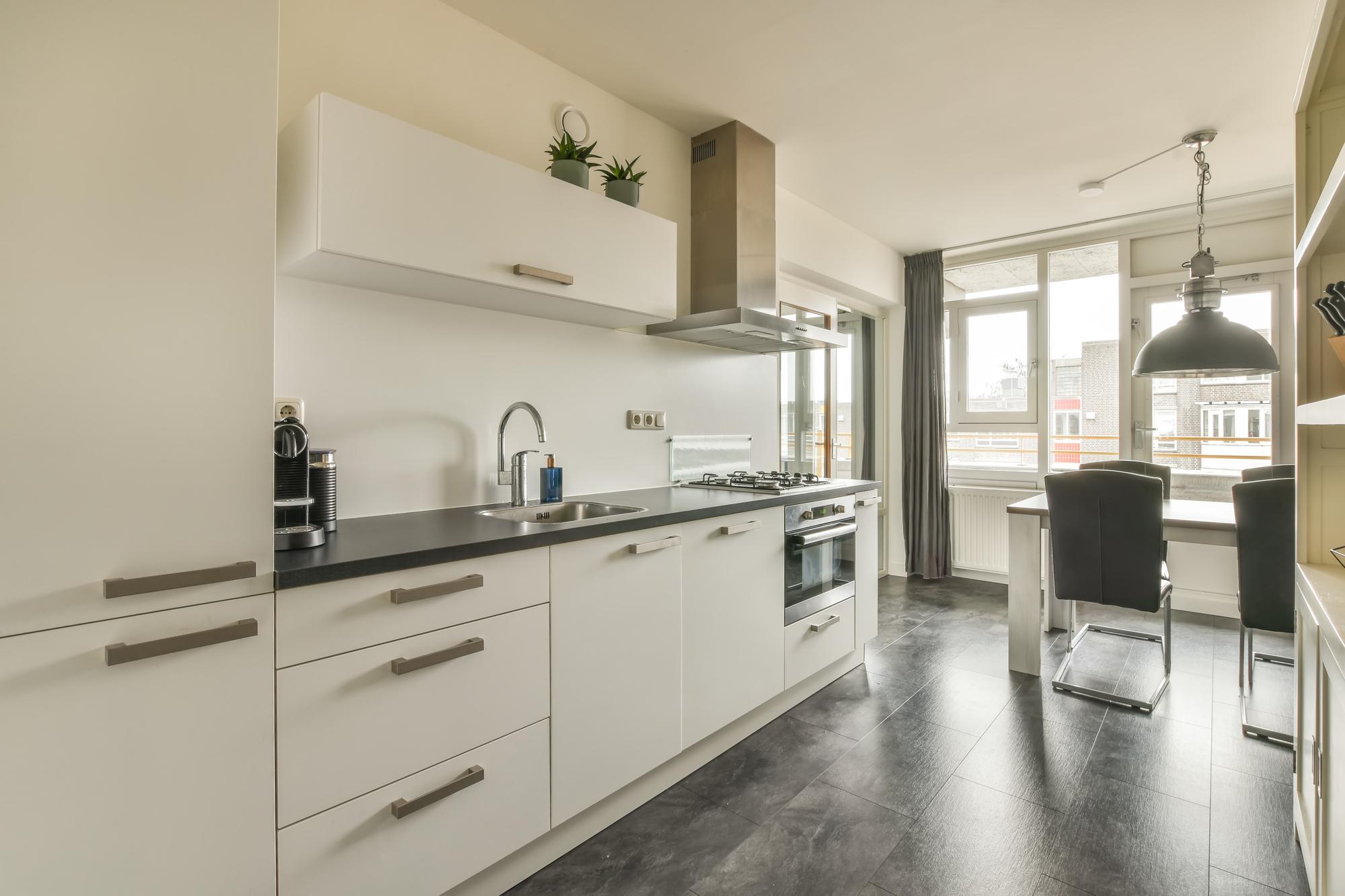 10畳のLDKレイアウト決定版｜間取り計画のコツ | nexthouse｜高性能な注文住宅を安心の定額プランで